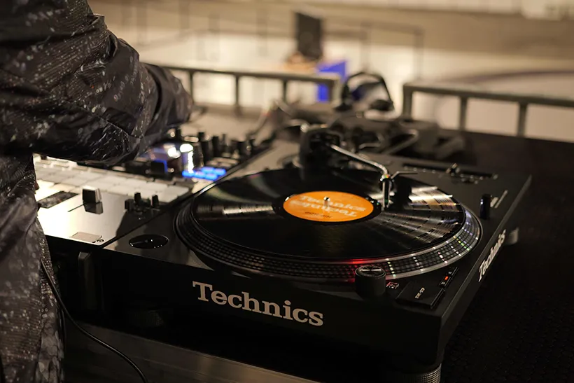 Mini-review: Technics SL-1200M7L turntable | Page 9 | Steve Hoffman ...