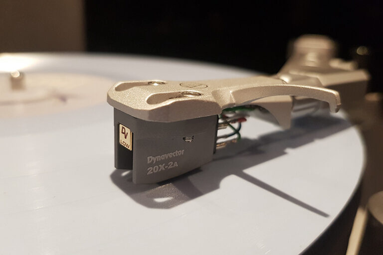 Dynavector DV-20X2A Cartridge: The Heat Is On | The Ear
